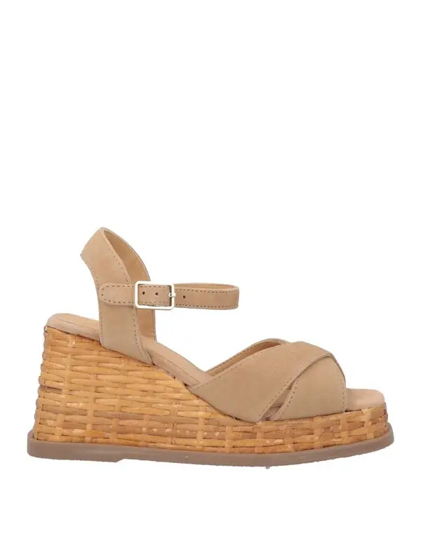 CastaÑer Leather Wedge Sandals - Beige