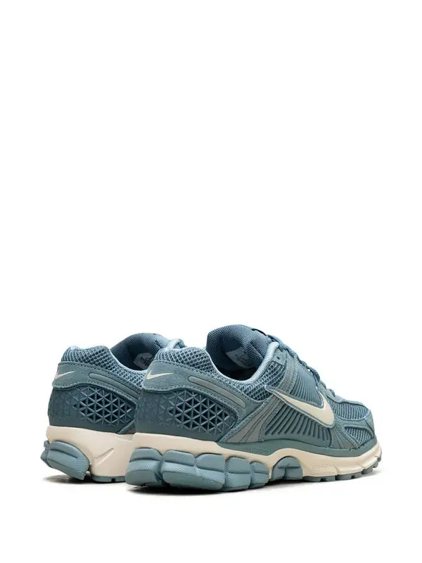 Nike Zoom Vomero 5 Sneakers - Blue