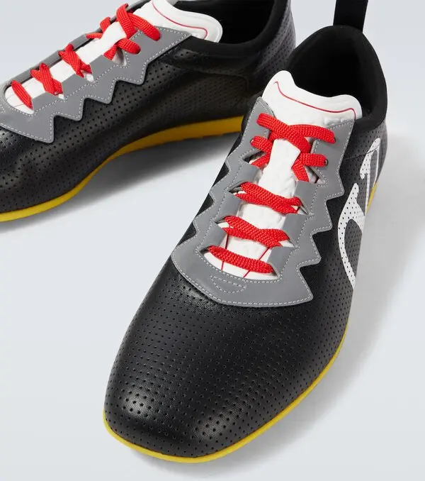 Valentino Garavani Chromathon Vlogo Signature Leather Sneakers - Black