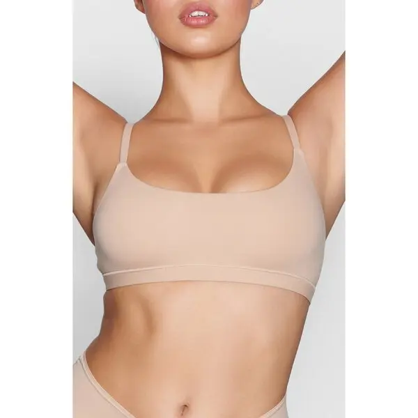 SKIMS Fits Everybody Scoop Bralette - Clay