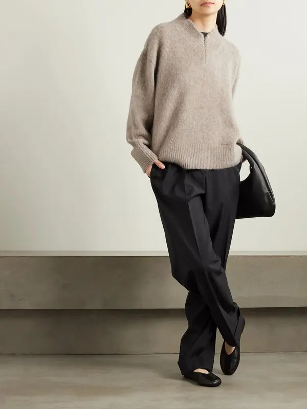 THE ROW Fayette Oversized Cashmere Sweater