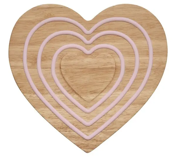 LE CREUSET Magnetic Figural Heart Wooden Trivet - One-color
