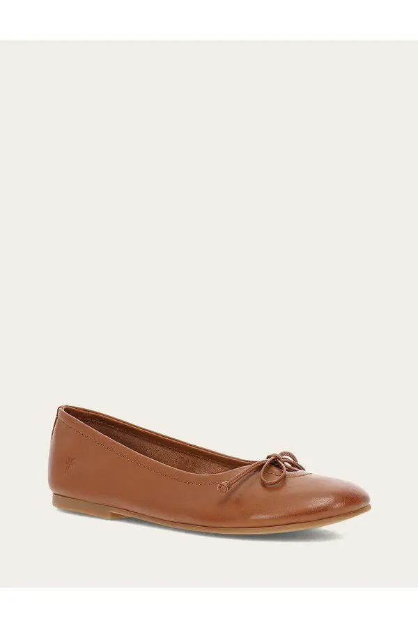 THE FRYE COMPANY Emma Ballet Flat - Red