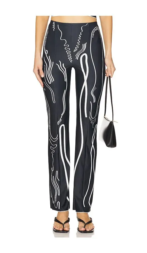 DI PETSA Venus Shell Lycra Trousers - Black With White Print