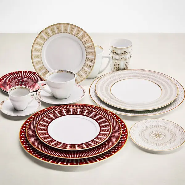 THE MARTHA, BY BACCARAT Arcadia Dinner Plates, Set Of 2 - Gold