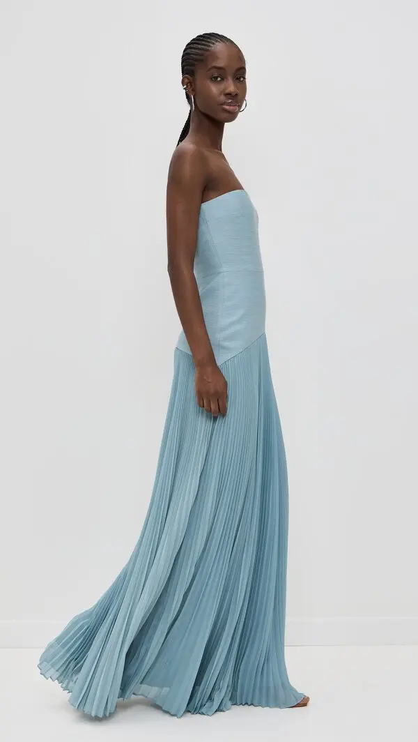 aidan mattox blue beaded dress MD1E207348 V NECK HALTER Ladies Size:20 jet beading edit: PARTY AW25 Gilded in Gold Chain