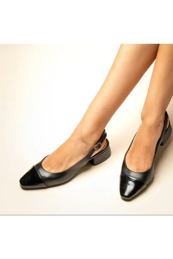 MENINA STEP Berta Slingback With Patent Toe - Black