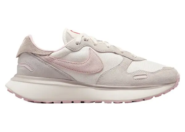 Nike Phoenix Waffle Valentine’s Day
