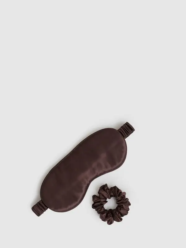 REISS Ellen Silk Eye Mask And Scrunchie Set - Chocolate