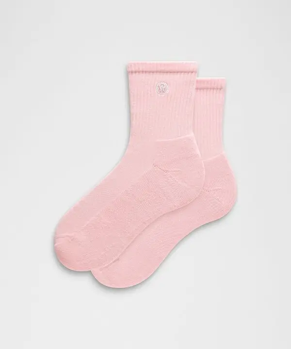 Lululemon Daily Essential Quarter Socks - Pink Pearl