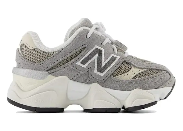 NEW BALANCE 9060in Sneakers