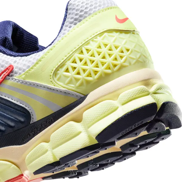 Nike Zoom Vomero Sneakers - Yellow