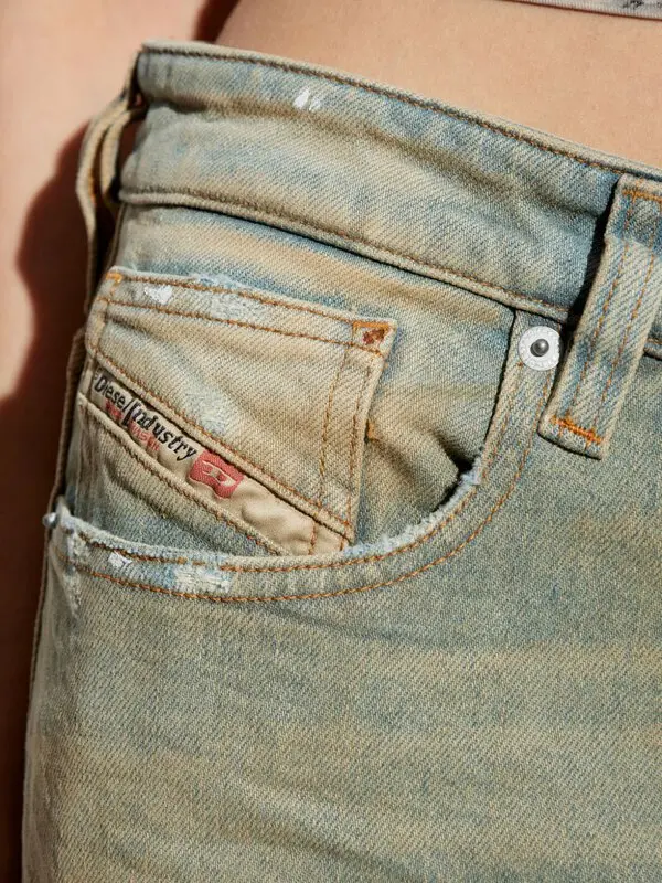 DIESEL® 1988 D-ark Tapered Jeans - Neutrals