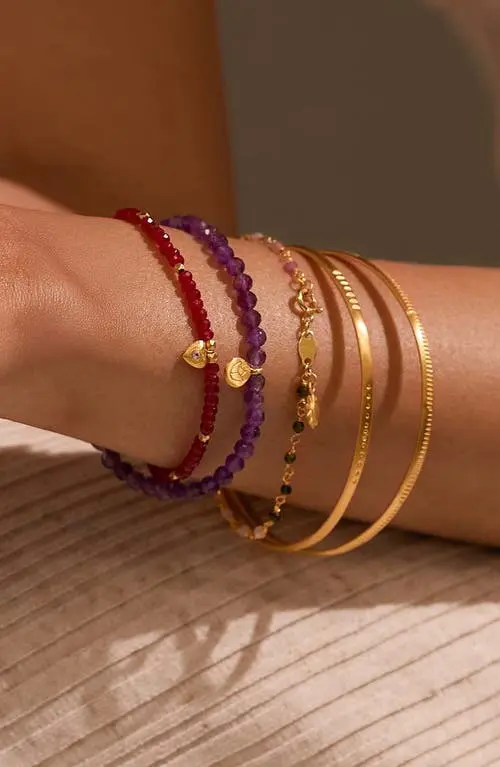 SATYA JEWELRY Healing Heart Onyx Bracelet