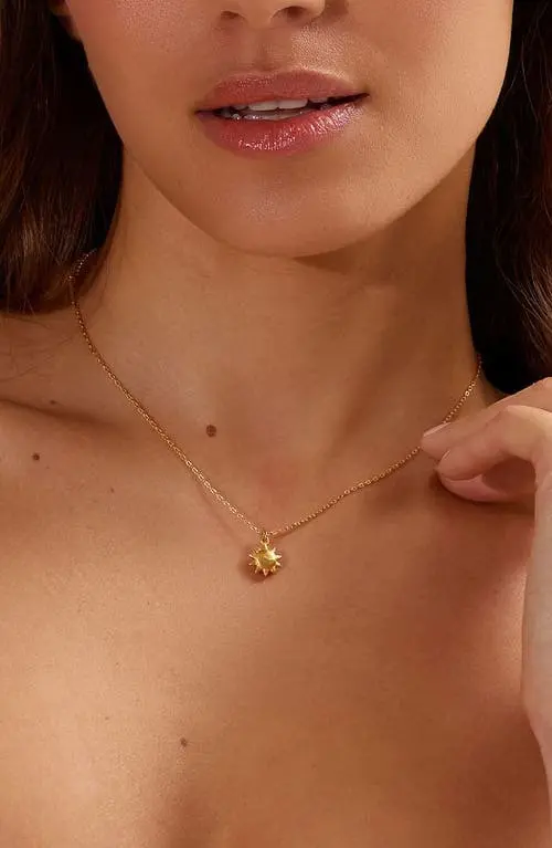 SATYA JEWELRY Sun Pendant Necklace