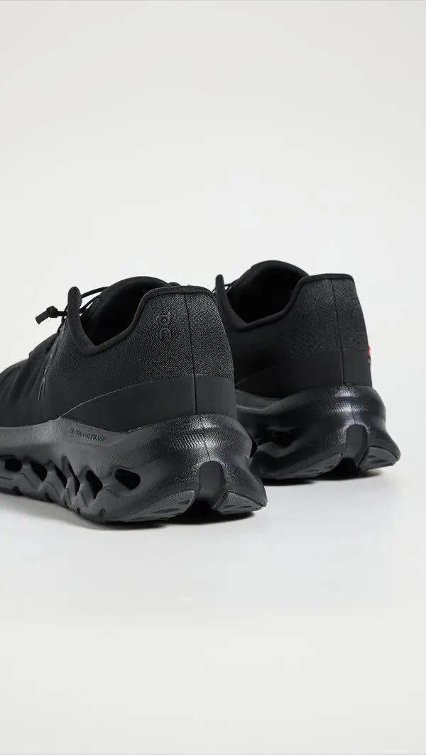 On Cloudtilt Sneakers - Eclipse Black | Editorialist