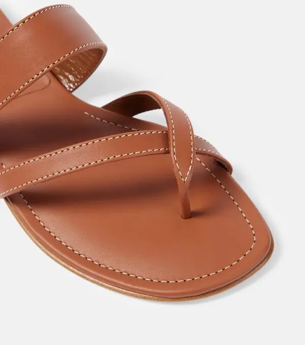 Manolo Blahnik Susacru Leather Sandals