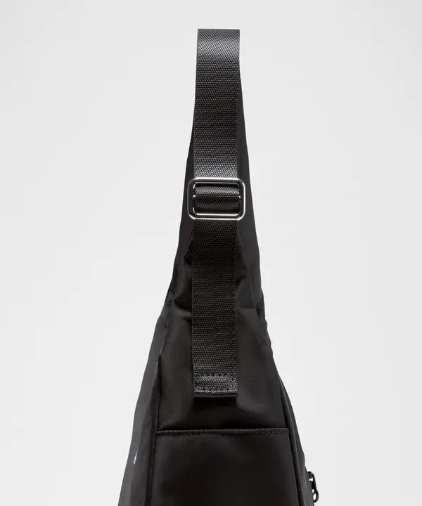 Lululemon City Essentials 4l Shoulder Bag - Black