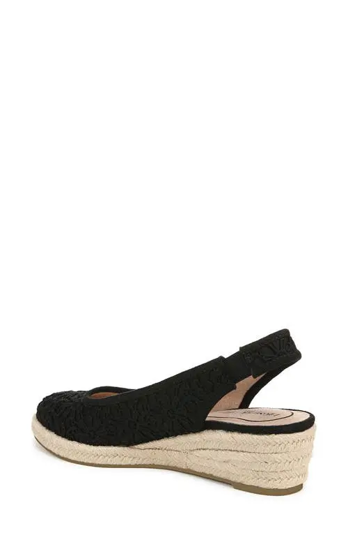 LIFESTRIDE Kayden Slingback Pumps