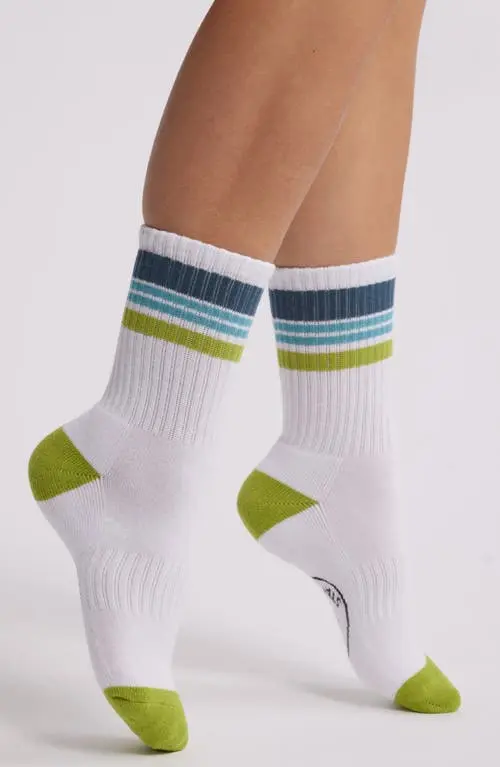 FRIDAY FEELIN’ Stay Salty Crew Socks