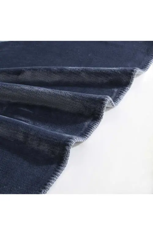 CALVIN KLEIN HOME Modern Reversible Throw Blanket
