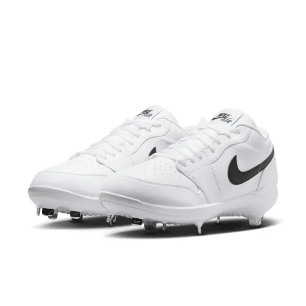 JORDAN 1 Retro Low Metal Baseball Cleats