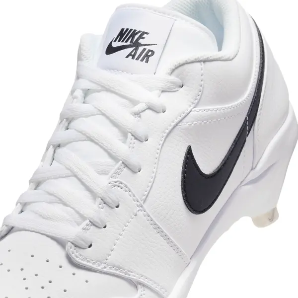 JORDAN 1 Retro Low Metal Baseball Cleats