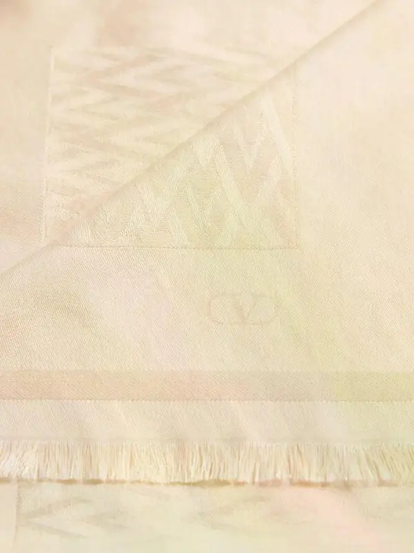 Valentino Garavani Toute La V Shawl