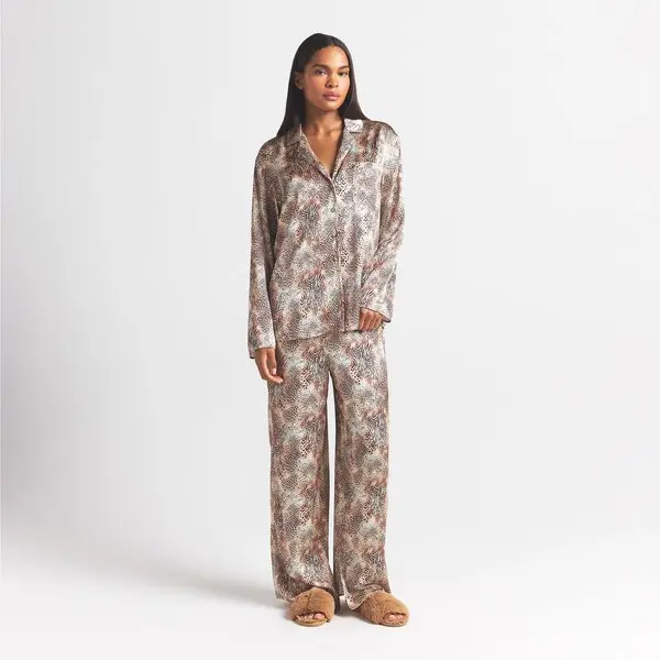 SKIMS Woven Shine Long Sleep Set - Sand Mini Multi Animal