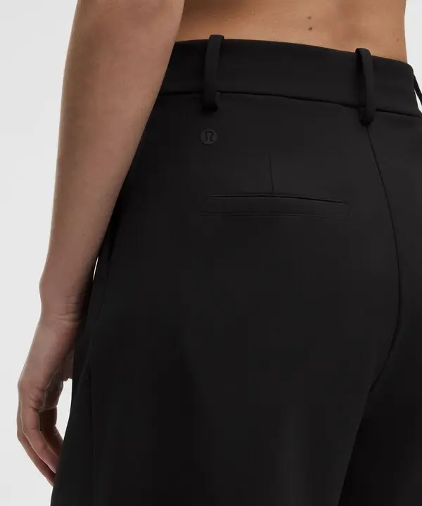 Lululemon Daydrift Pleated High-rise 7" Short - Black