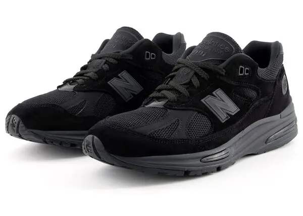 NEW BALANCE 991v2 Miuk Sneakers - Black/grey