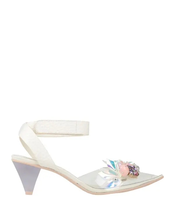 RAS Pumps With Embellishments