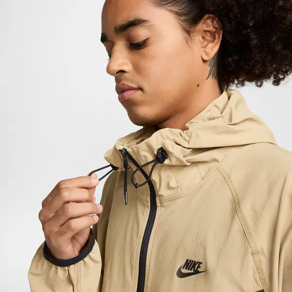 Nike Tech Woven Jacket - Brown