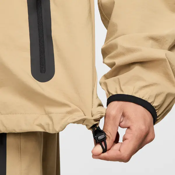 Nike Tech Woven Jacket - Brown