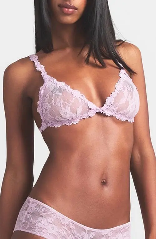 SKIMS Stretch Lace Triangle Bralette - Baby Pink