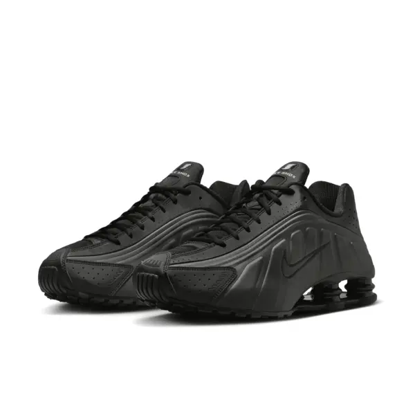 Nike Shox R4 Sneakers - Black