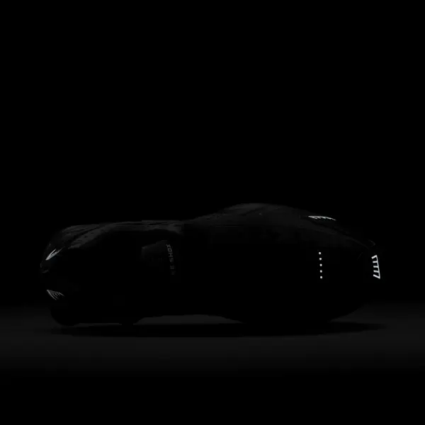 Nike Shox R4 Sneakers - Black