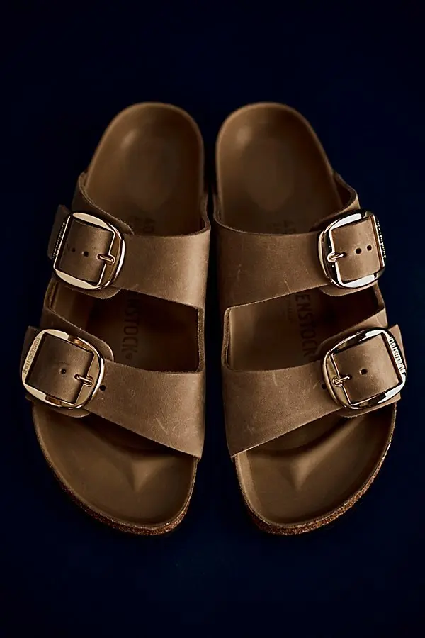 BIRKENSTOCK Arizona Big Buckle Sandals - Beige