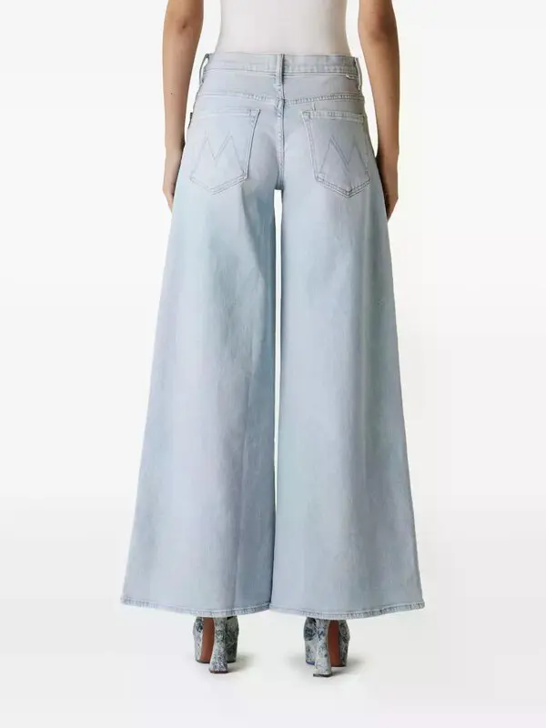 MOTHER The Swisher Sneak Jeans