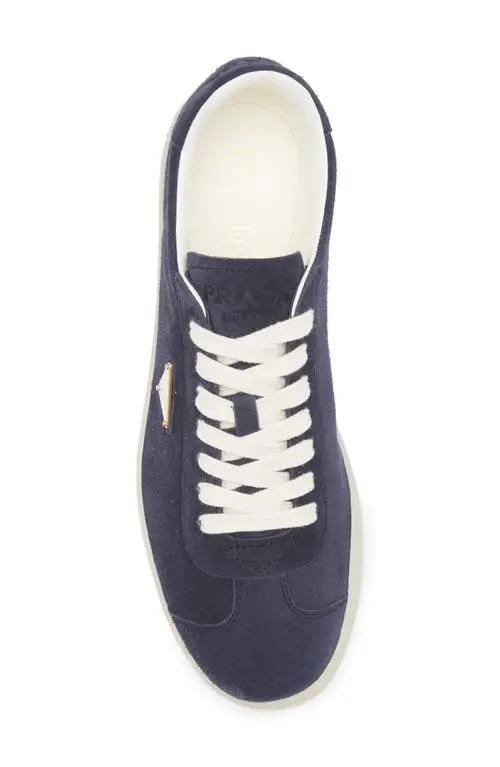 Prada Lane Triangle Logo Low-top Sneakers - Blue