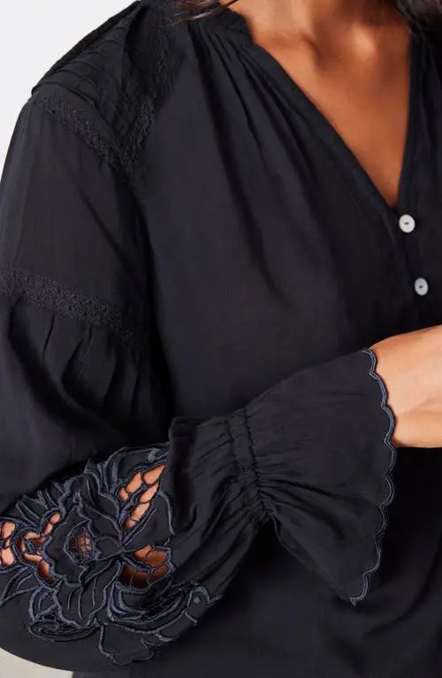 PANEROS CLOTHING Stevie Embroidered Blouse - Black
