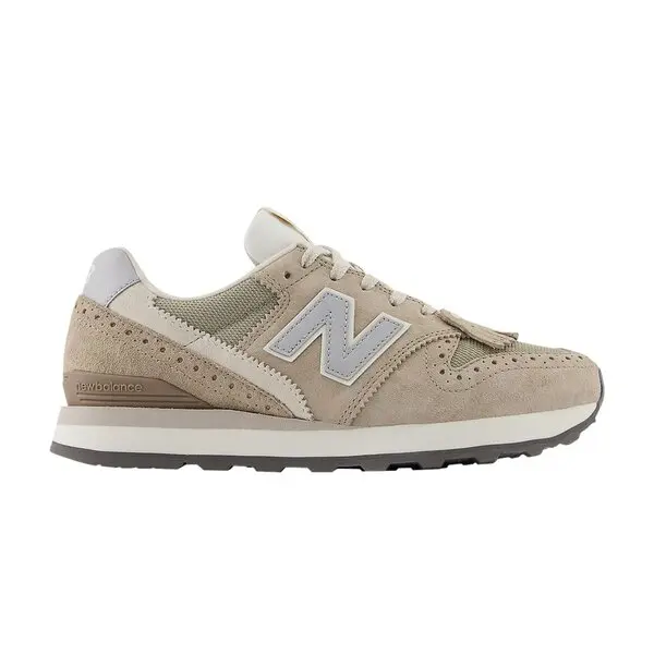 NEW BALANCE 996v2 Sneakers - Brown