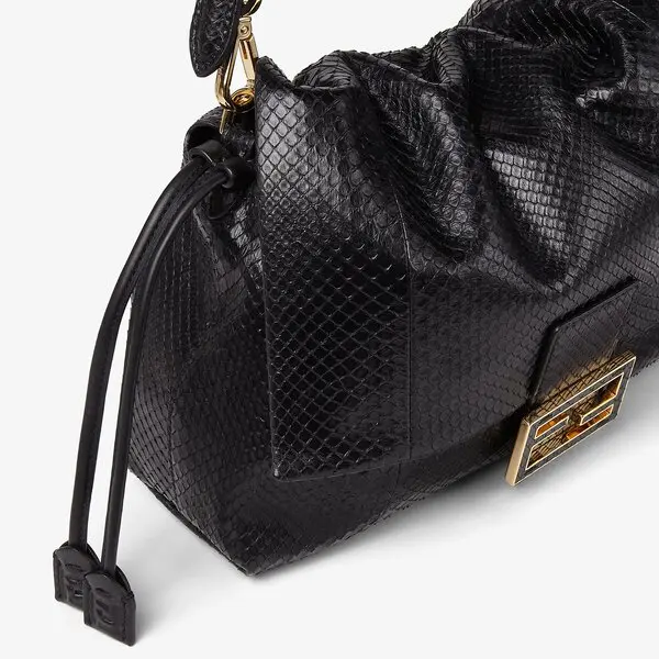 Fendi Mamma Baguette Medium Bag - Black