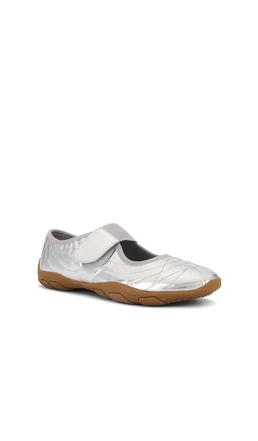 Steve Madden Scooter Sneaker