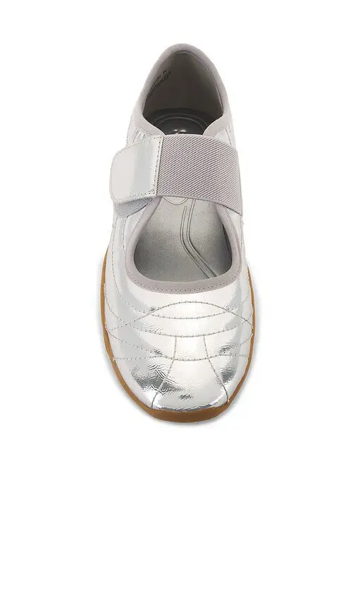 Steve Madden Scooter Sneaker