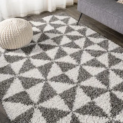 JONATHAN Y Alcudia Geometric Shag Area Rug