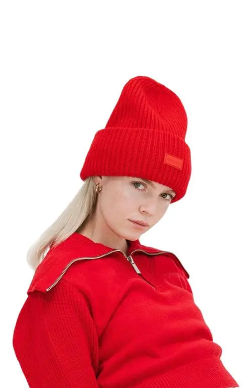 Gigi Pip Merino Wool Chunky Ribbed Beanie - Ruby Red