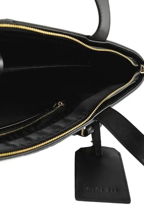 Gigi Pip Hayes Hat Carrying Tote - Black