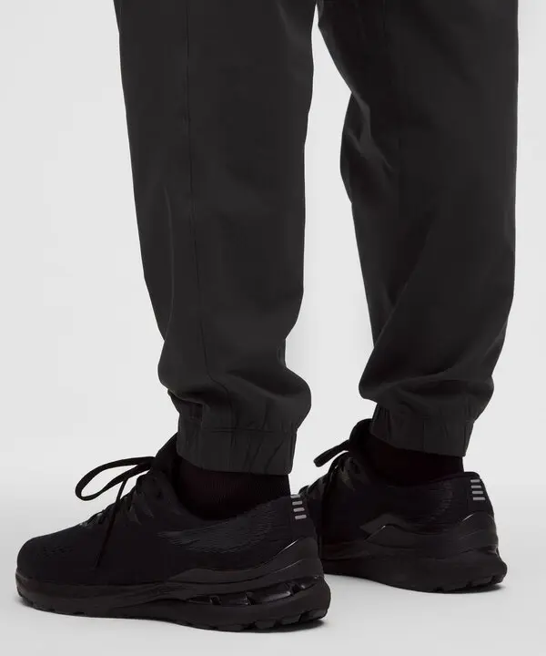 Lululemon Zeroed In Classic-fit Cargo Jogger - Black