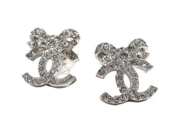 Chanel Bow Tie Cc Logo Earrings - Silver (aba922)